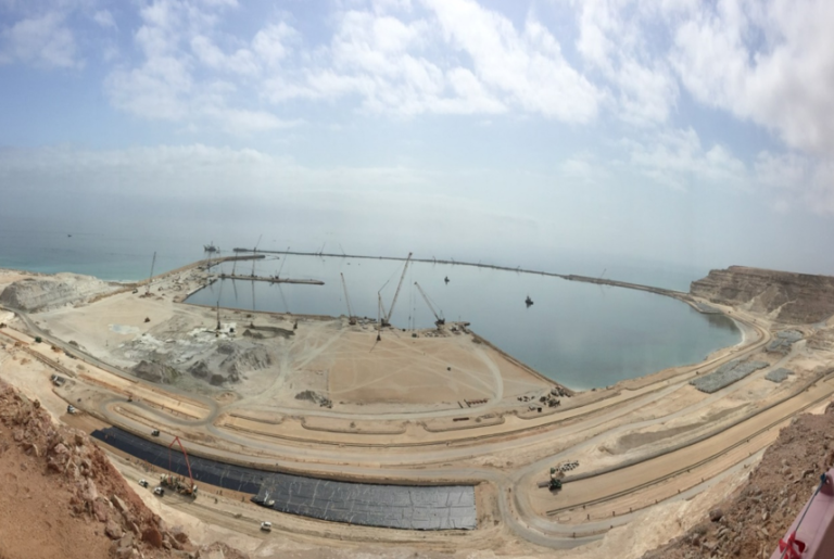 DESIGN OF DUQM PORT, OMAN – PROFERT